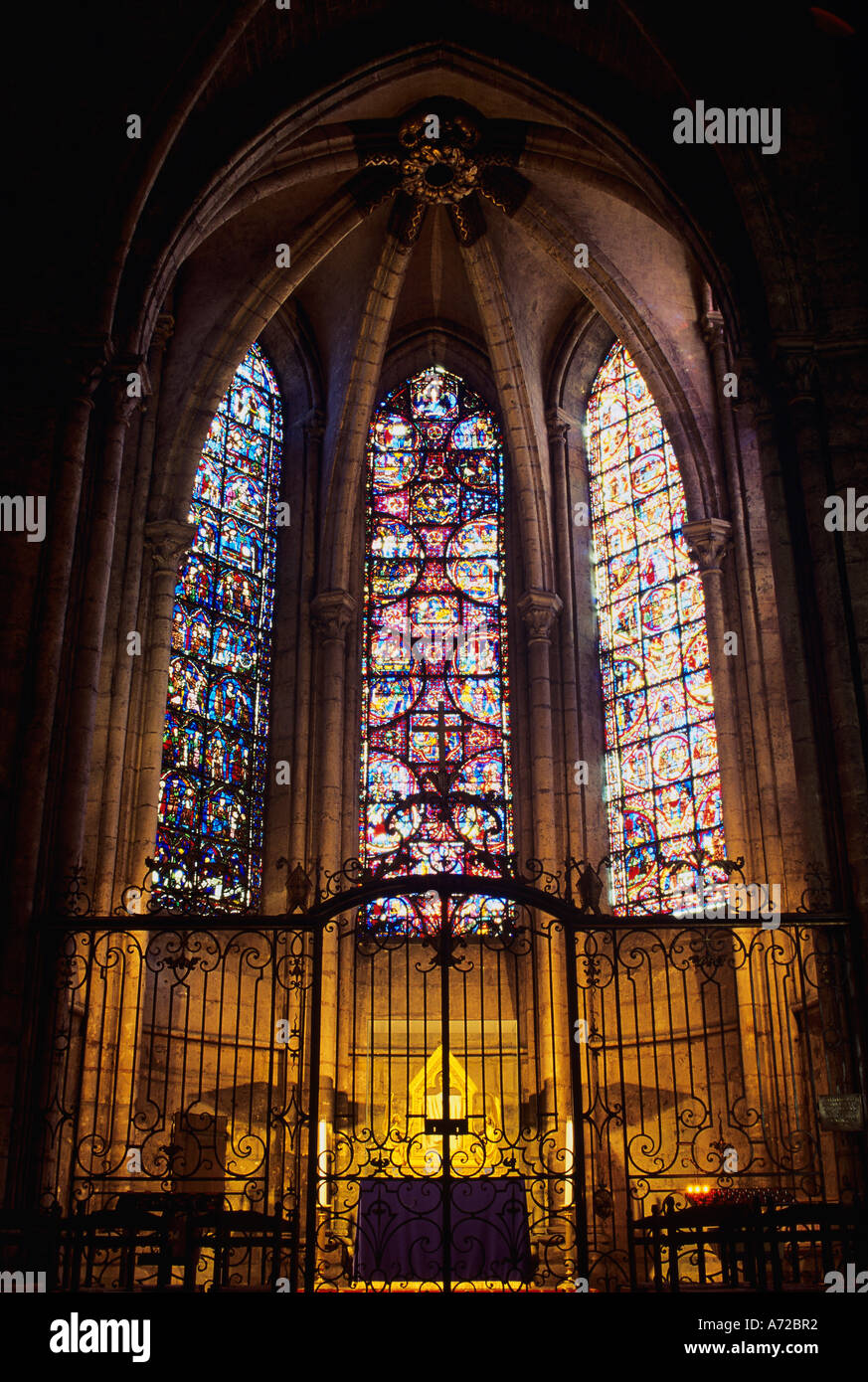 Chapel interior of Chartres Cathedral Stock Photo - Alamy