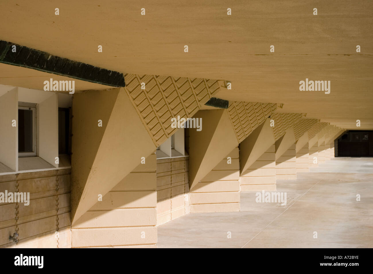 Walkway overhead detail Polk County Science Building designed by Frank ...