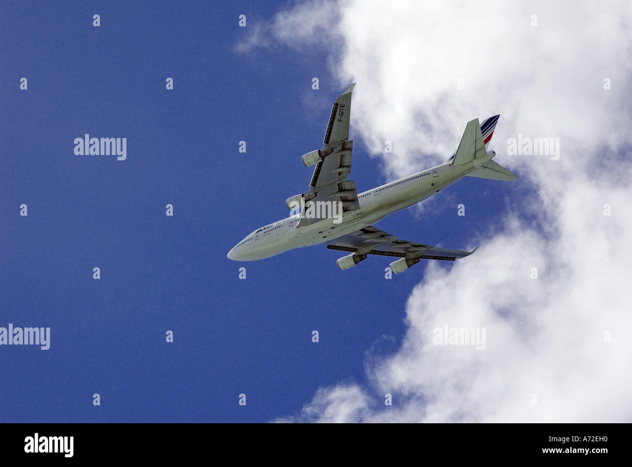 Airplane passenger wing hi-res stock photography and images - Alamy