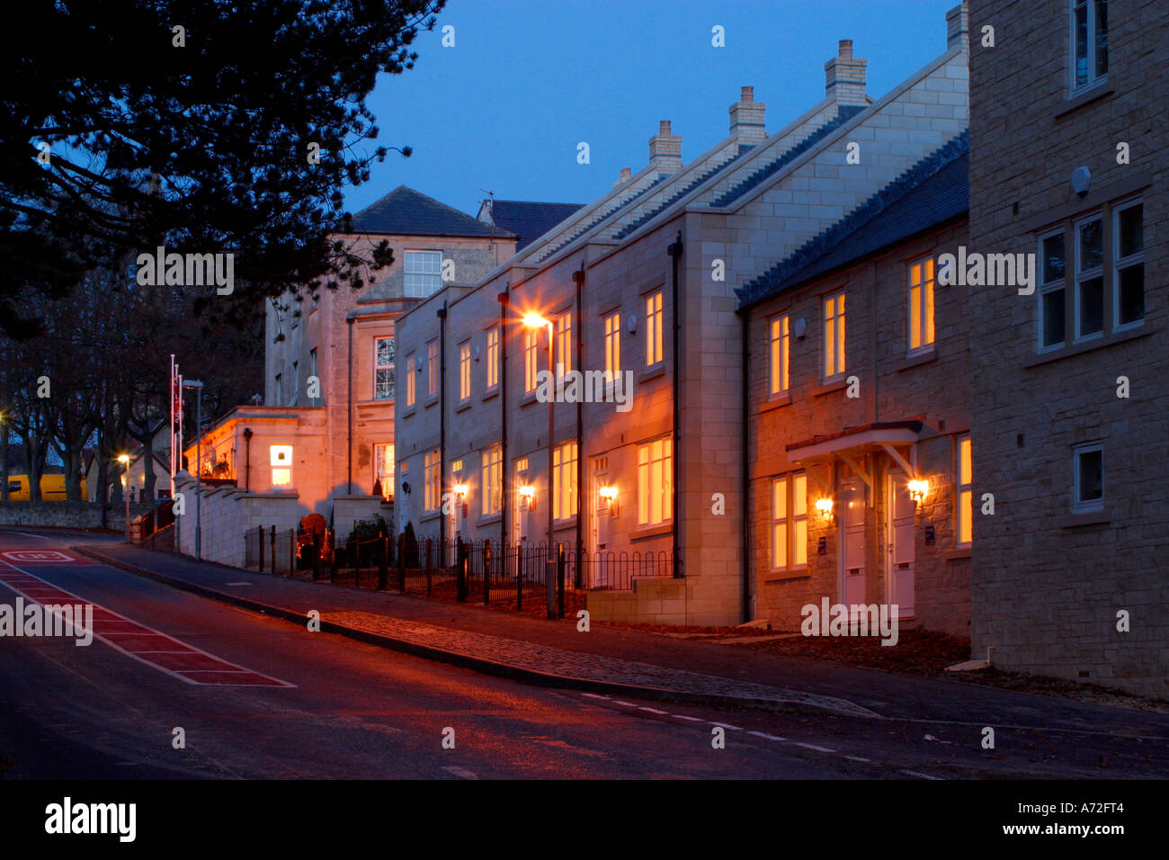Terraced House Uk Night Stock Photos & Terraced House Uk Night Stock ...