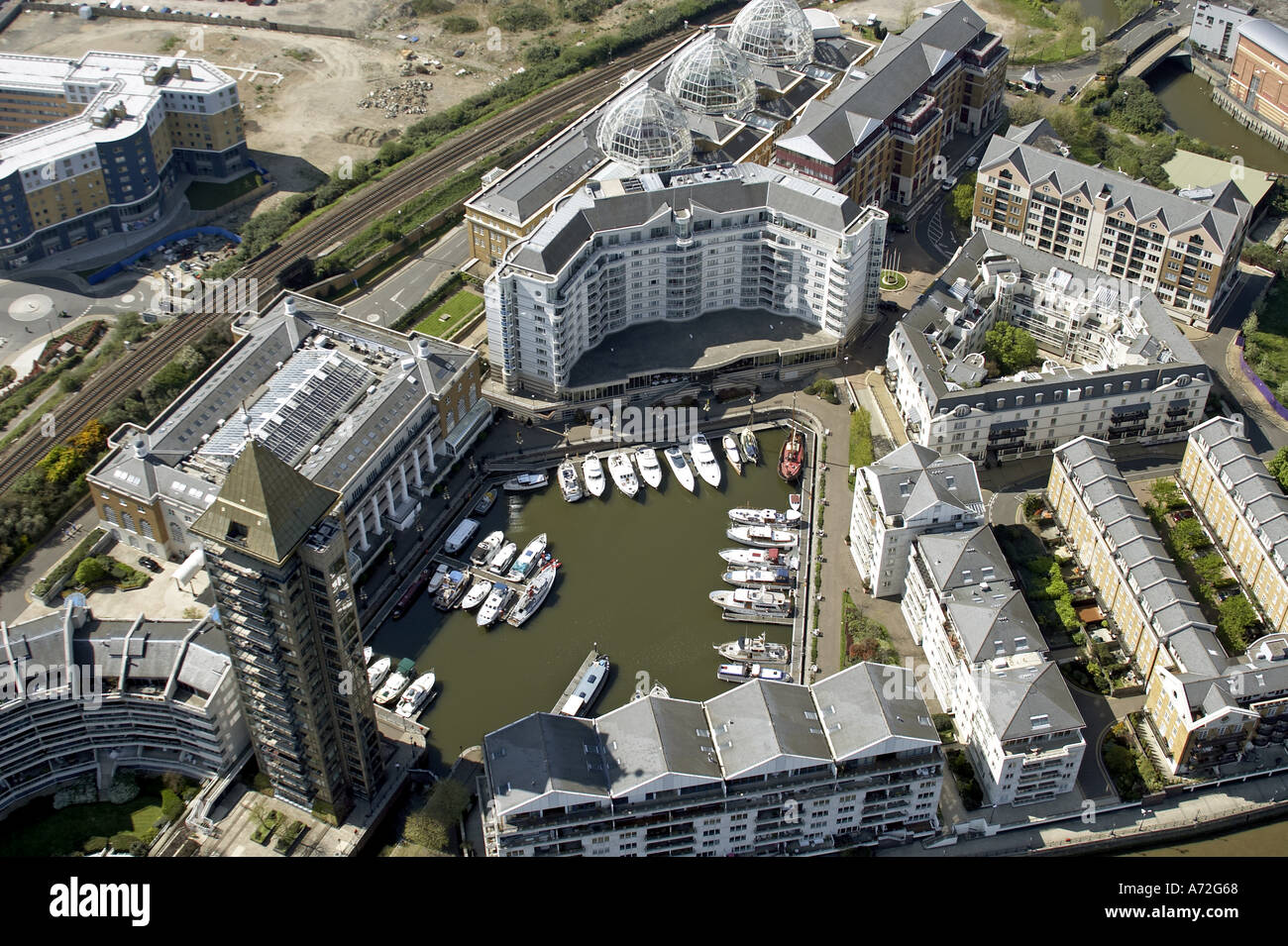 Chelsea harbour london aerial hi-res stock photography and images - Alamy