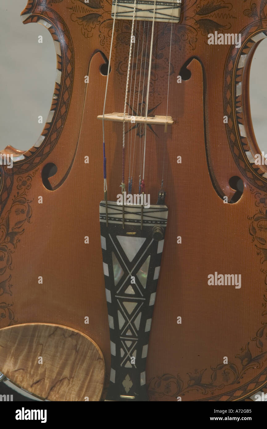 Hardanger fiddle hi-res stock photography and images - Alamy