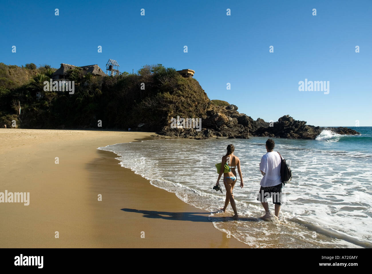 Zipolite beach oaxaca palm hi-res stock photography and images - Alamy