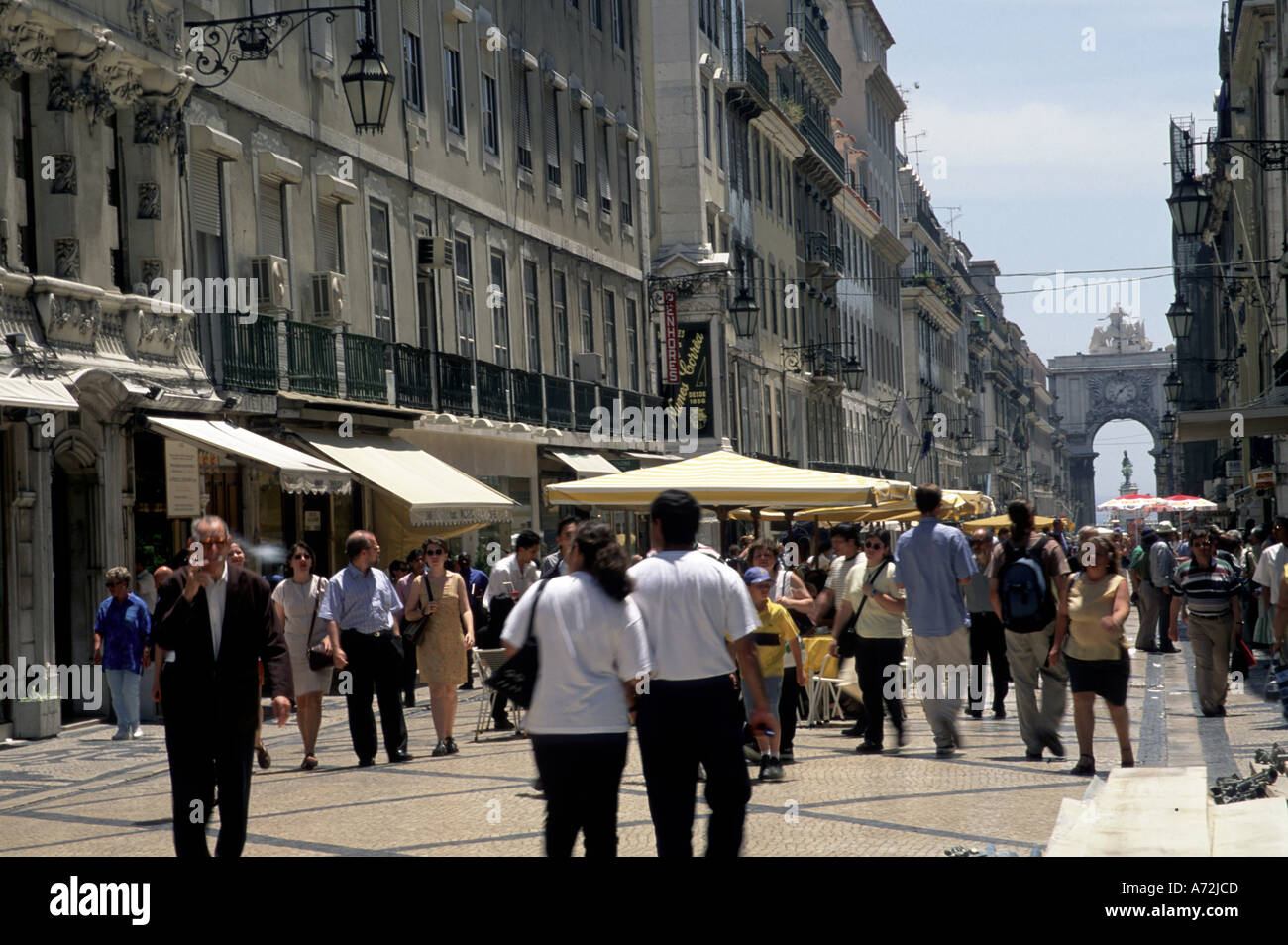 Lisbon rua augusta busy hi-res stock photography and images - Alamy