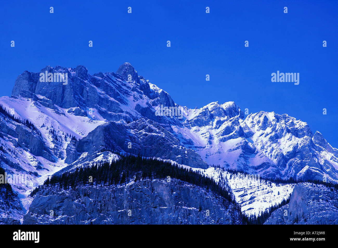 Snow capped mountain range Stock Photo - Alamy Snow capped mountain range Stock Photo - Alamy