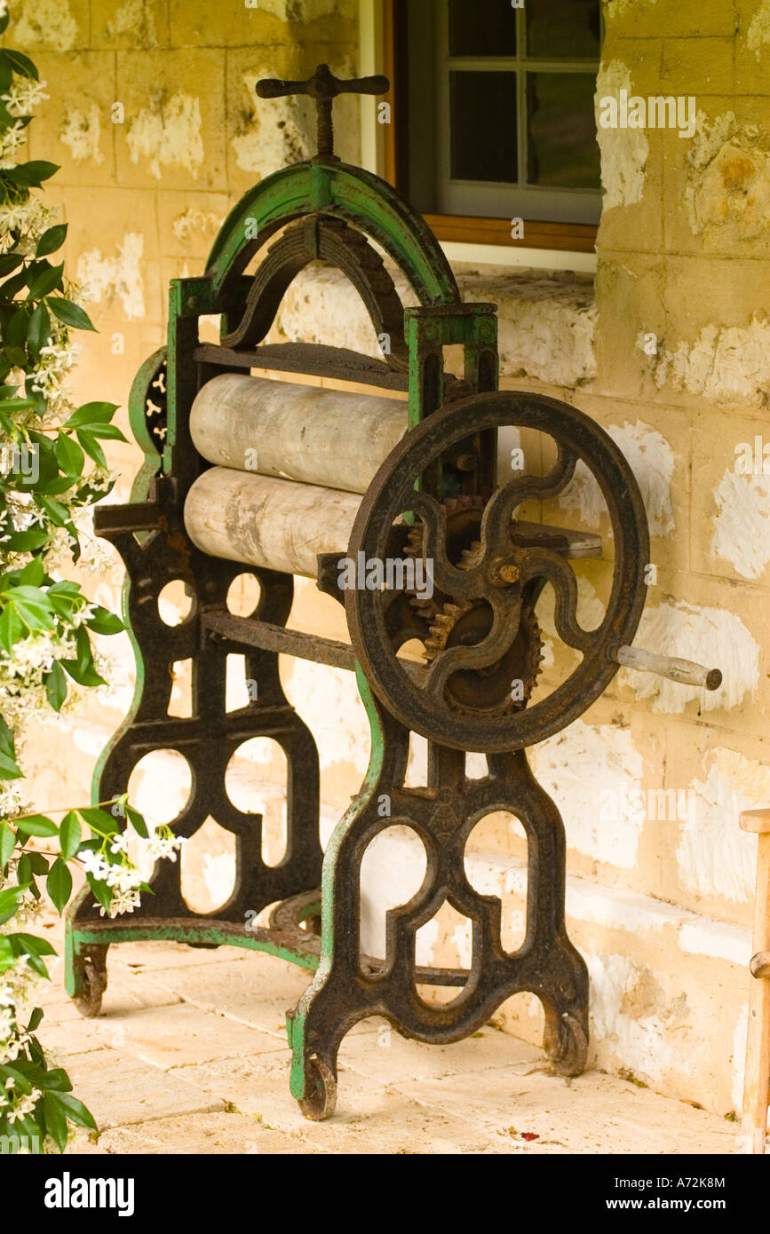Washing mangle hi-res stock photography and images - Alamy