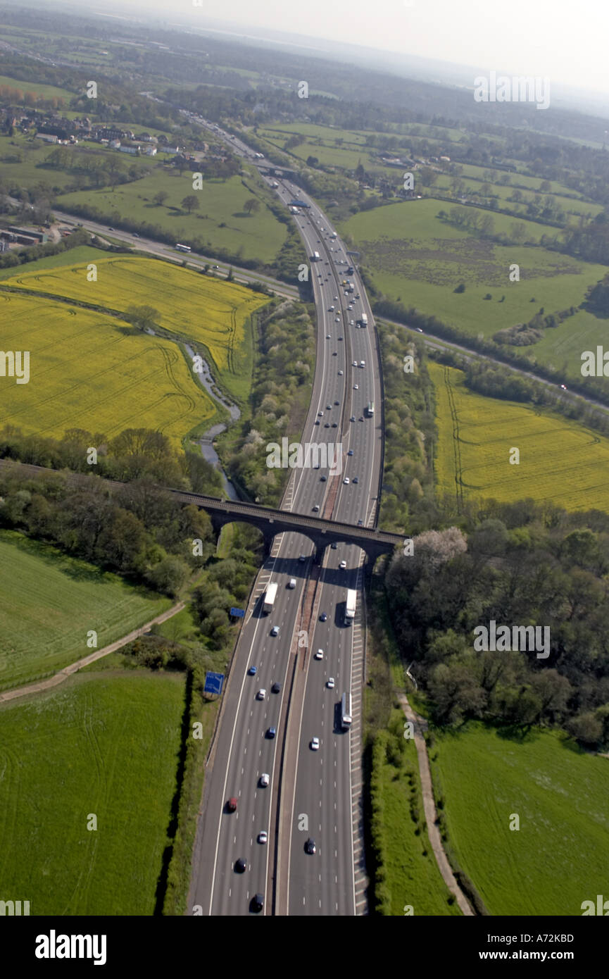 Aerial view london m25 motorway hi-res stock photography and images - Alamy