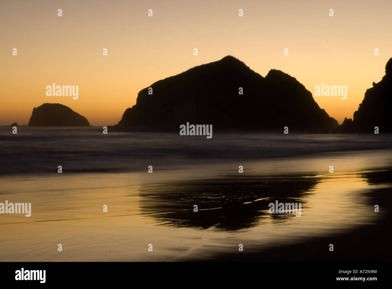 Zipolite sunset - Oaxaca - Mexico Stock Photo - Alamy