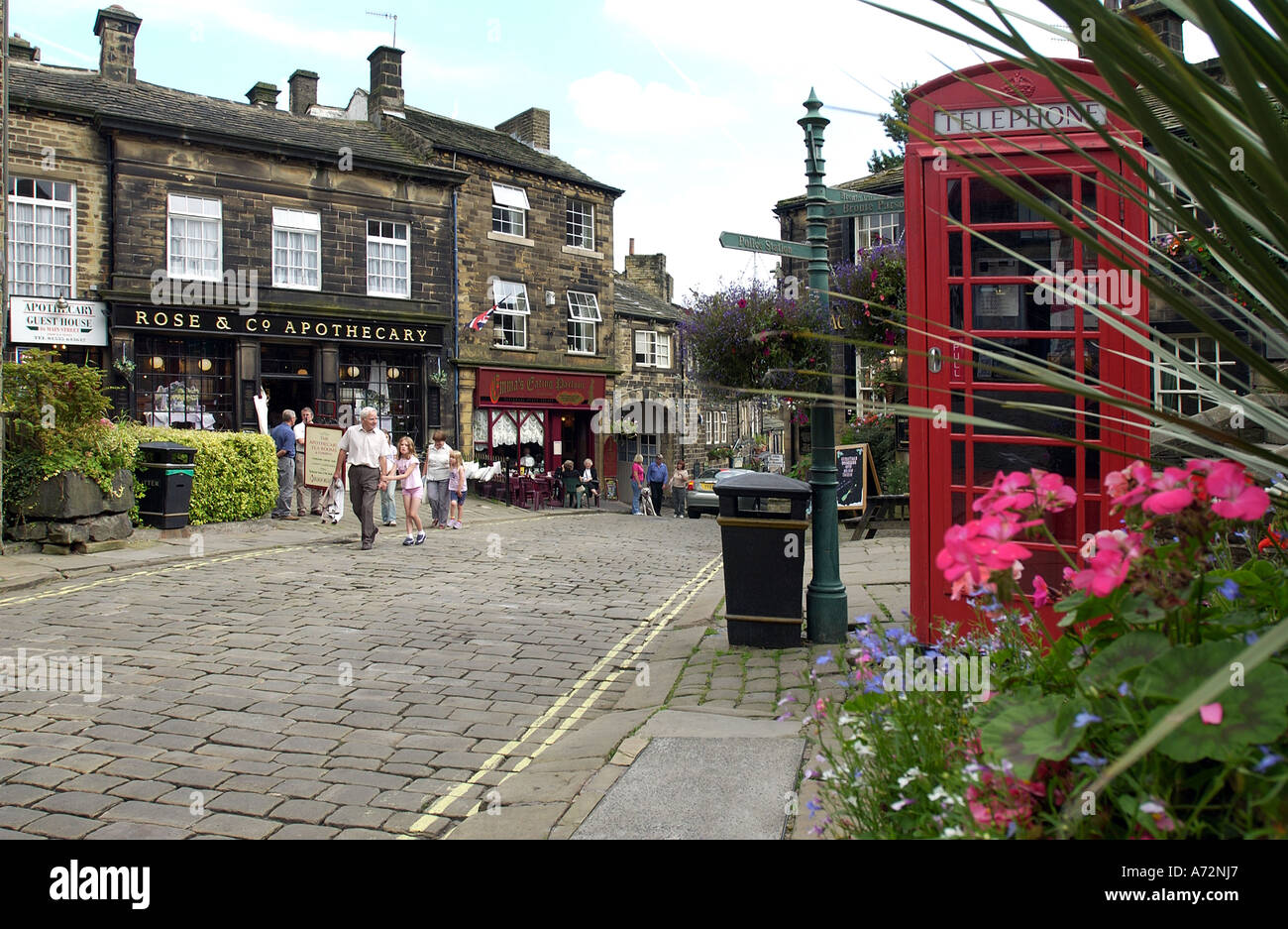 Haworth Main Street (1 Stock Photo - Alamy