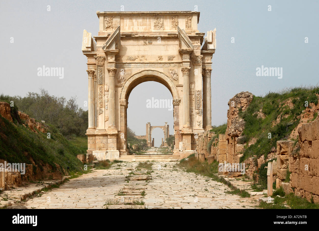 Gaddafi statue hi-res stock photography and images - Alamy