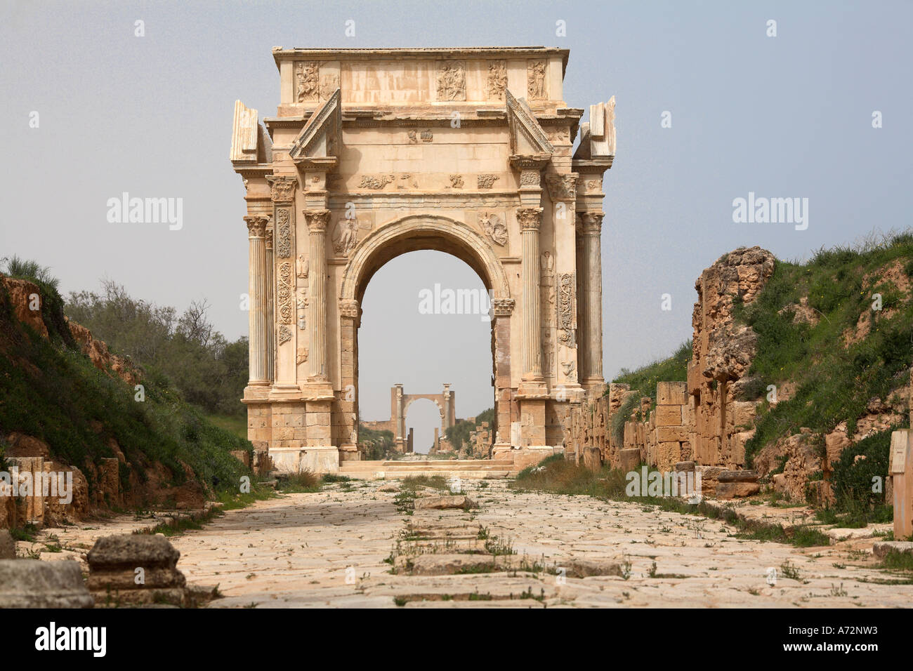 Gaddafi statue hi-res stock photography and images - Alamy