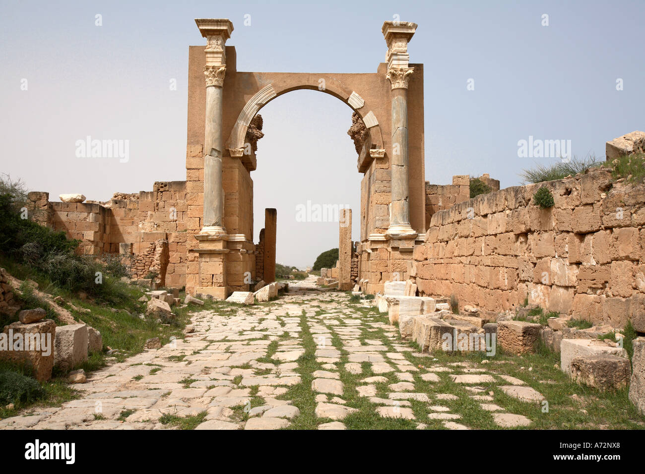 Medusa gate hi-res stock photography and images - Alamy