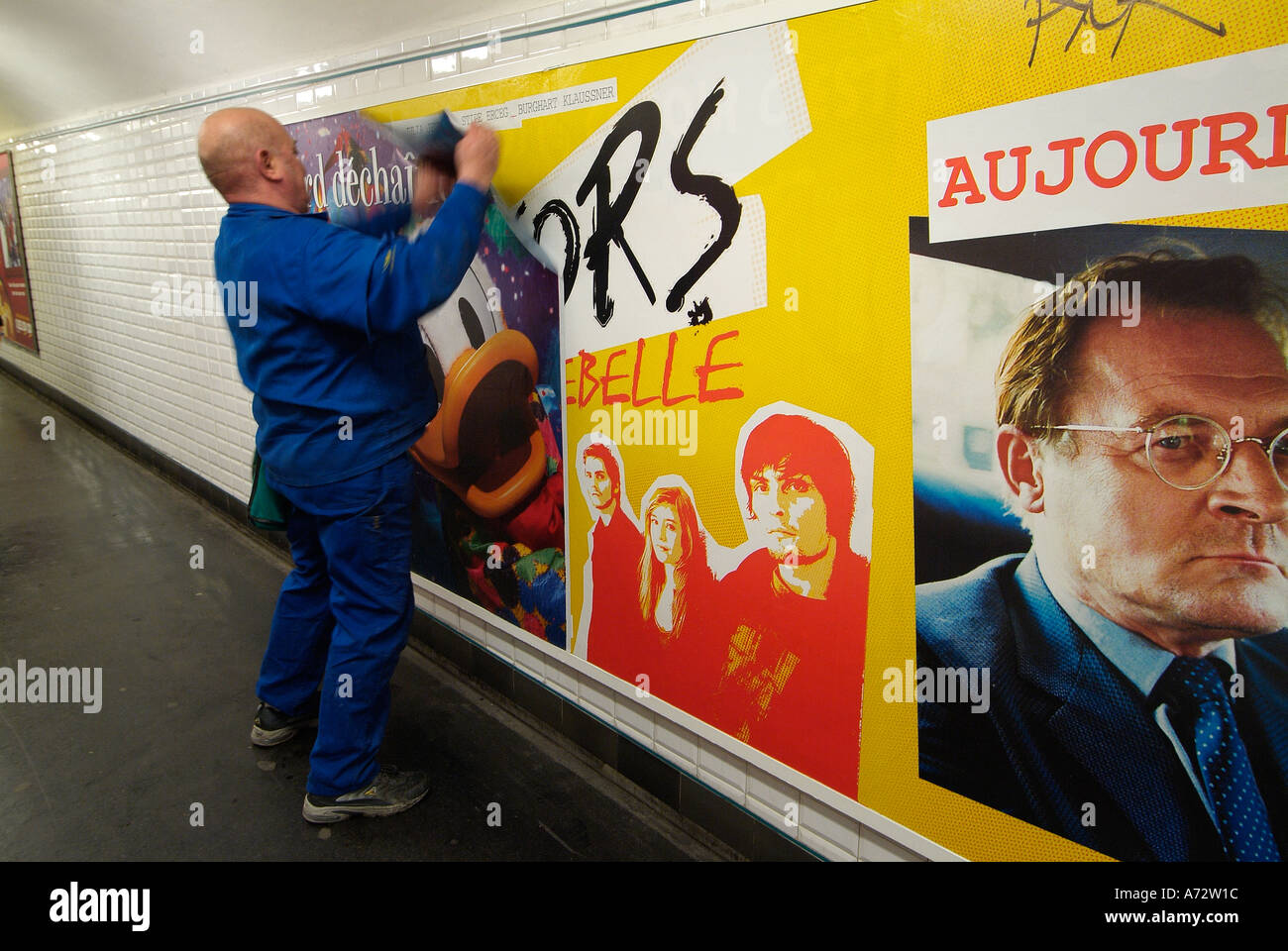 Advertising poster in paris metro hi-res stock photography and images ...