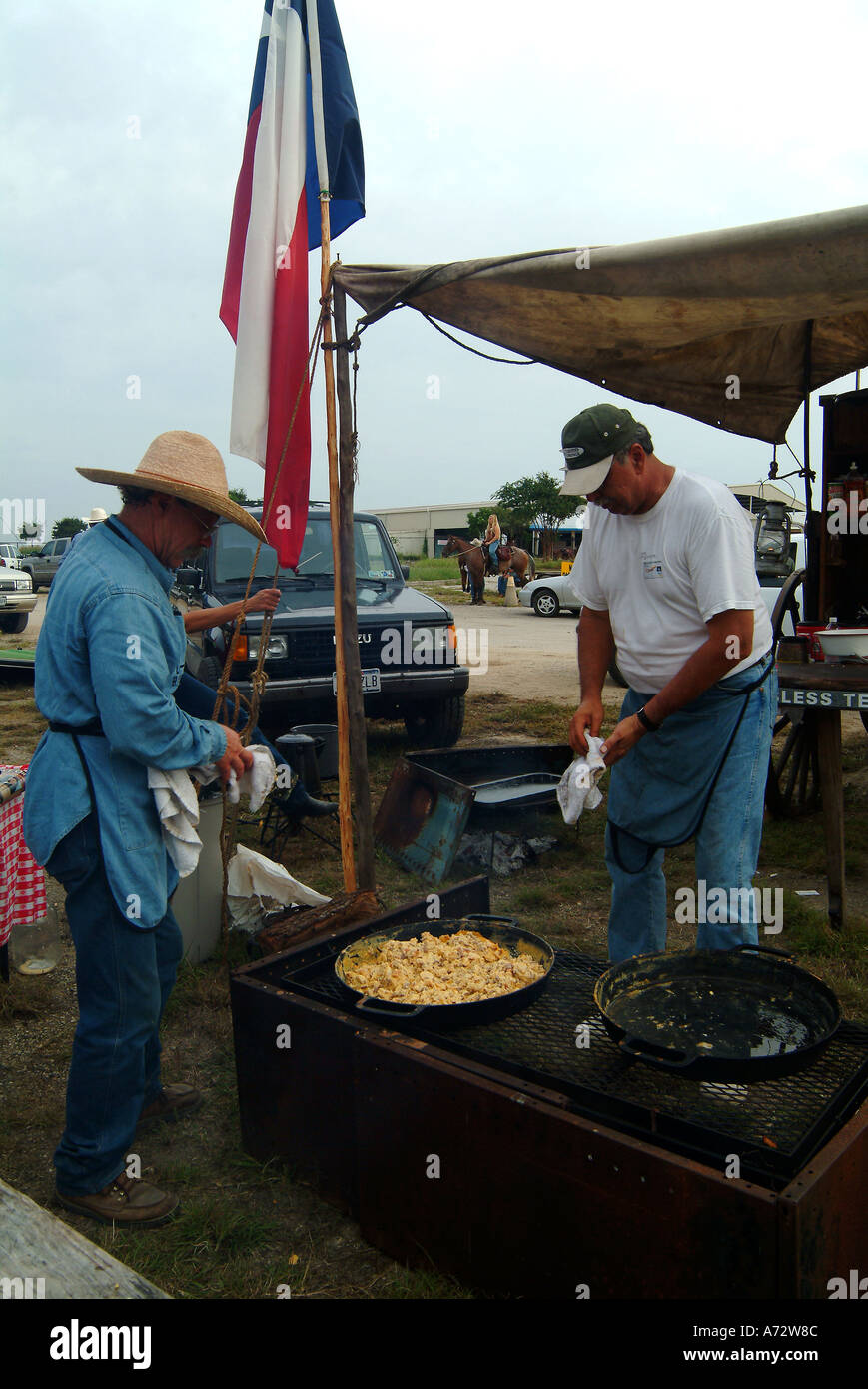 Cowboy cookers during a trailride in Bandera Stock Photo - Alamy