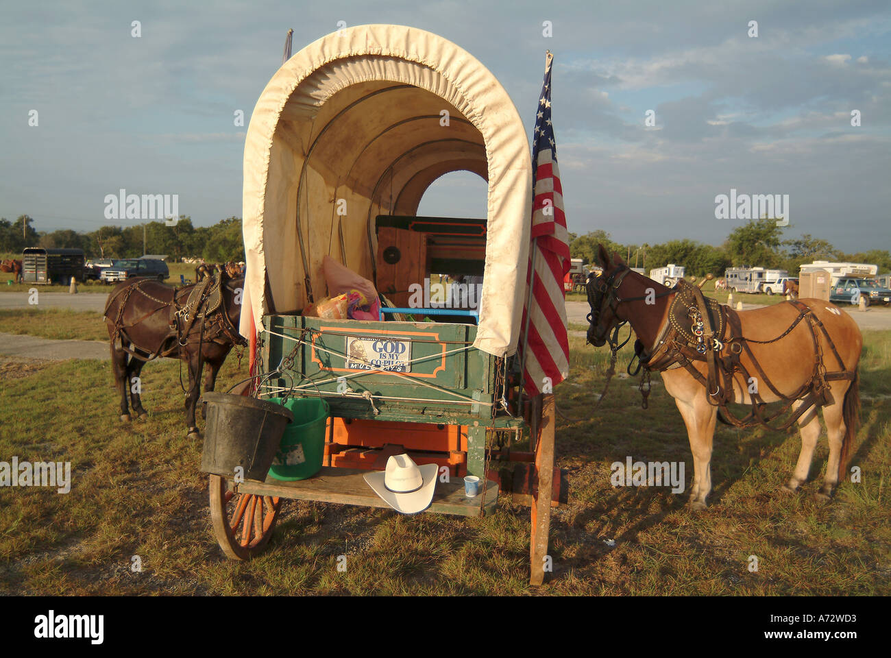 Donkey with trailer hi-res stock photography and images - Alamy