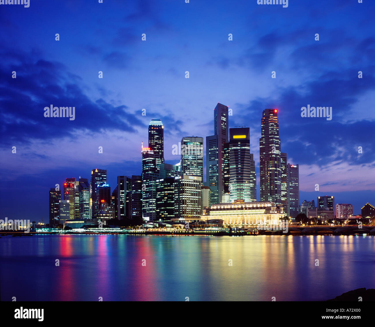 Buildings reflections in singapore hi-res stock photography and images ...