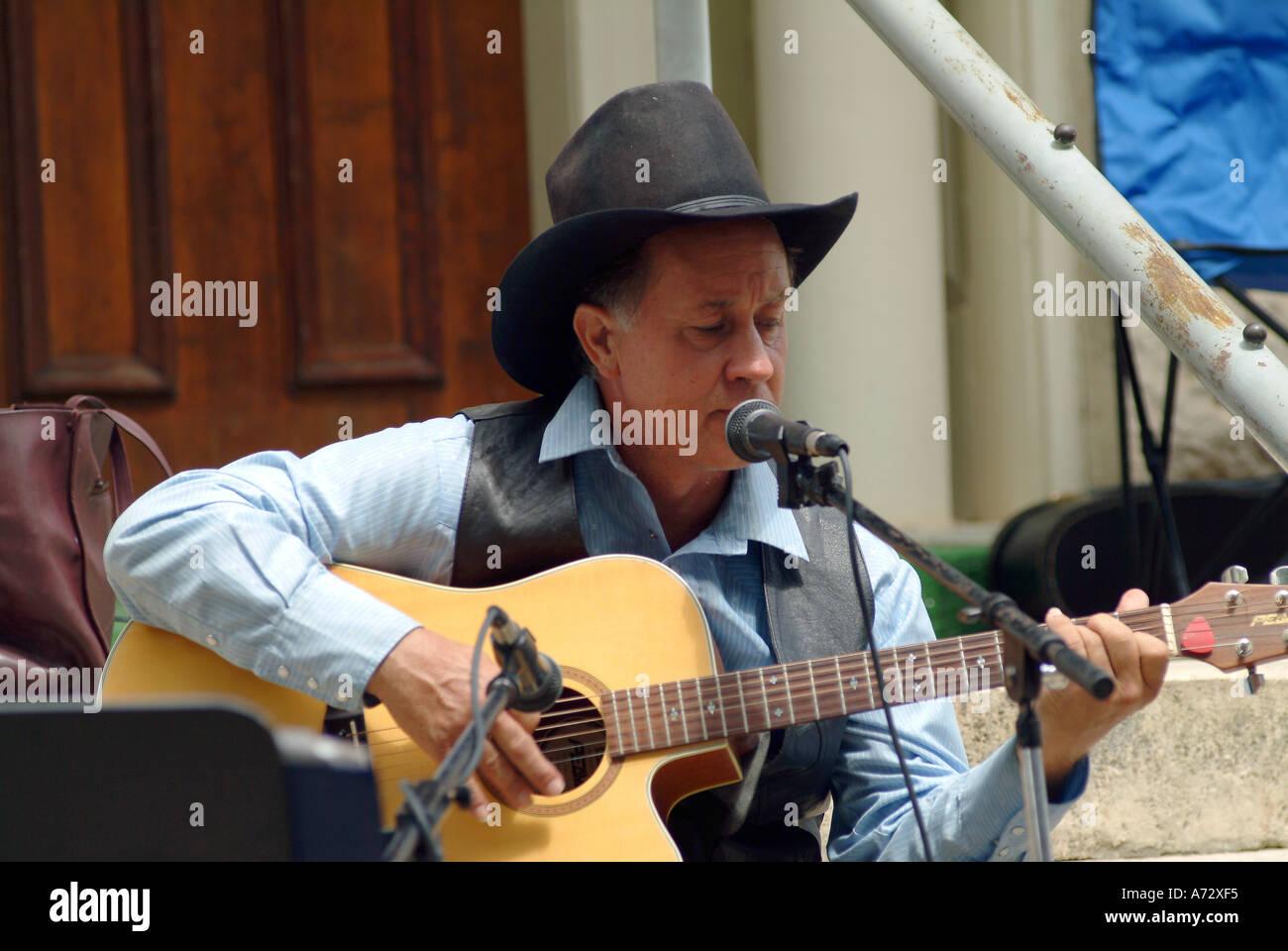 Cow boy singer during a show in Bandera Texas Stock Photo - Alamy