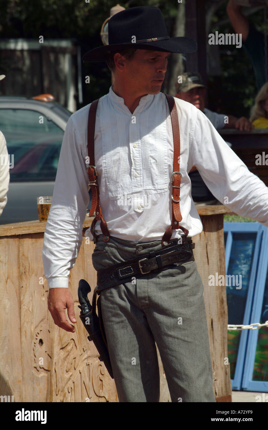 Cowboy wearing traditional western hi-res stock photography and images ...