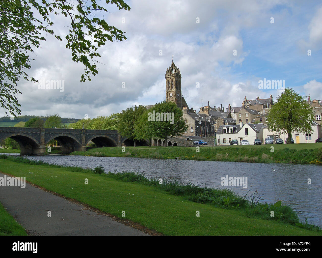 Peebles scotland town river tweed hi-res stock photography and images ...