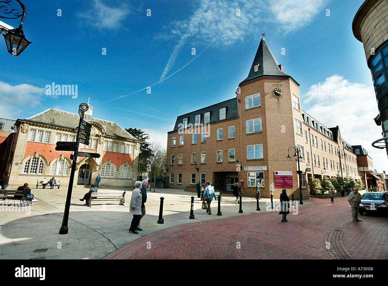 Queens town tour hi-res stock photography and images - Alamy