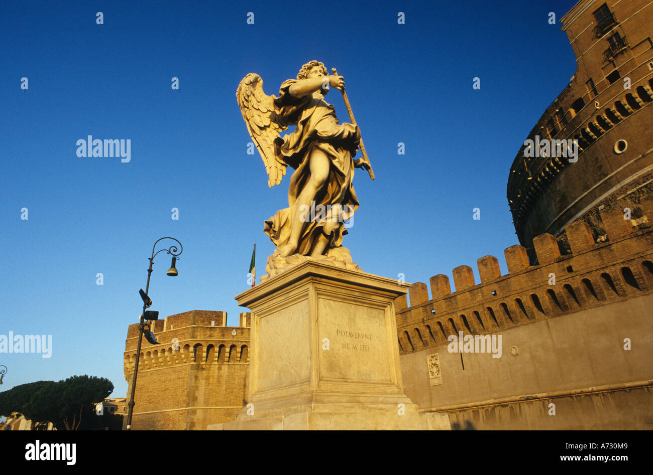 Statue Ponte Sant'Angelo Rome Stock Photo - Alamy