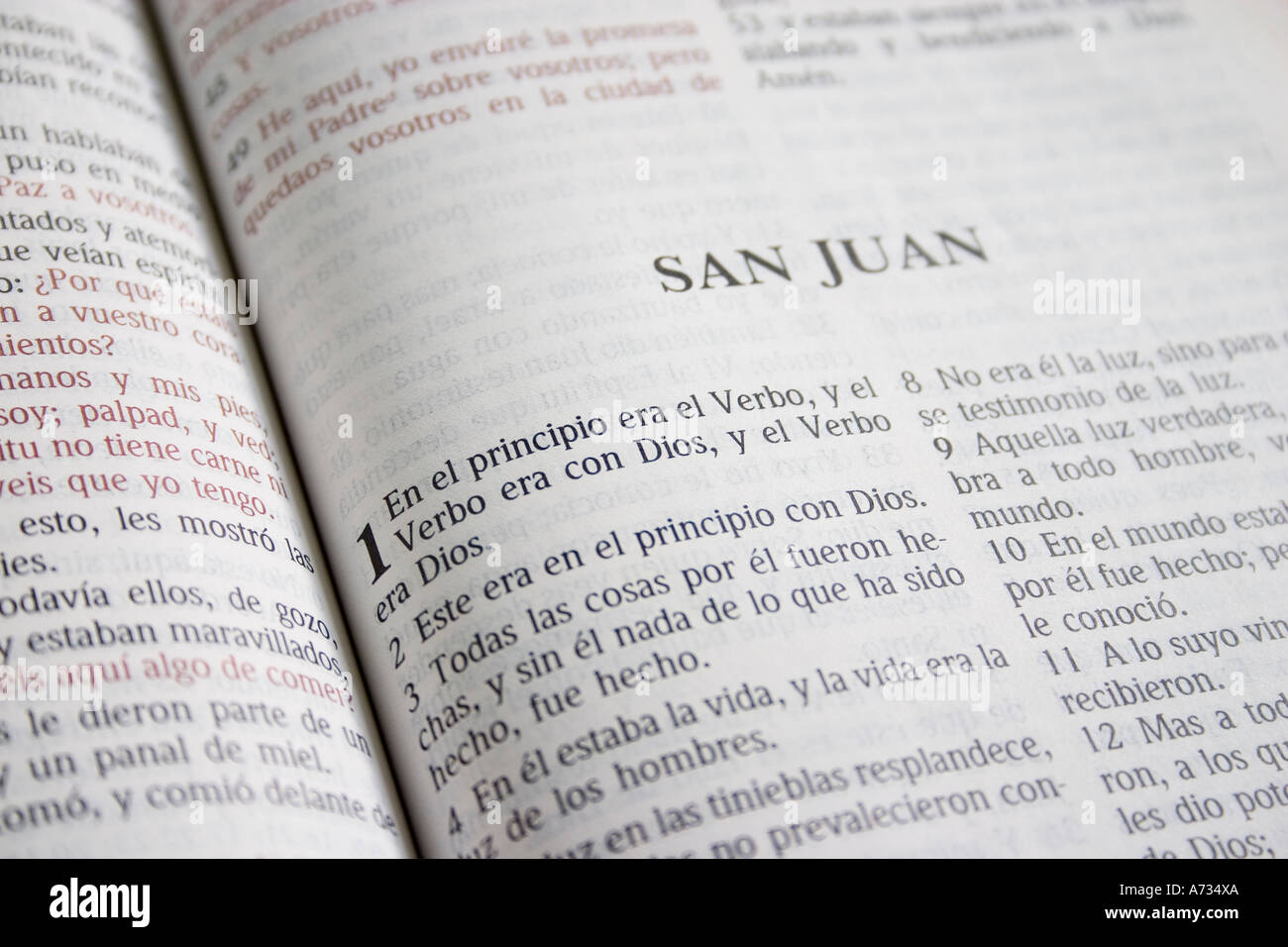 John biblia hi-res stock photography and images - Alamy
