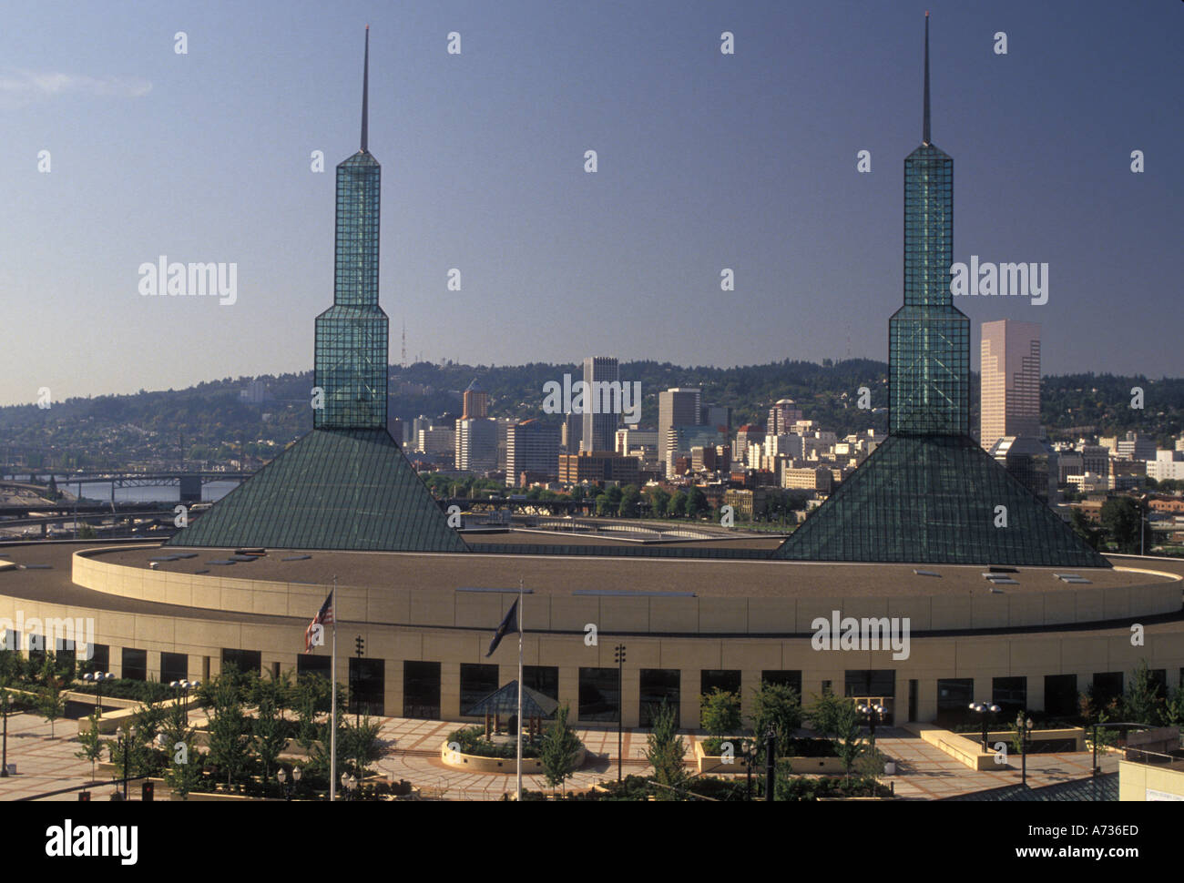 Portland civic auditorium hi-res stock photography and images - Alamy