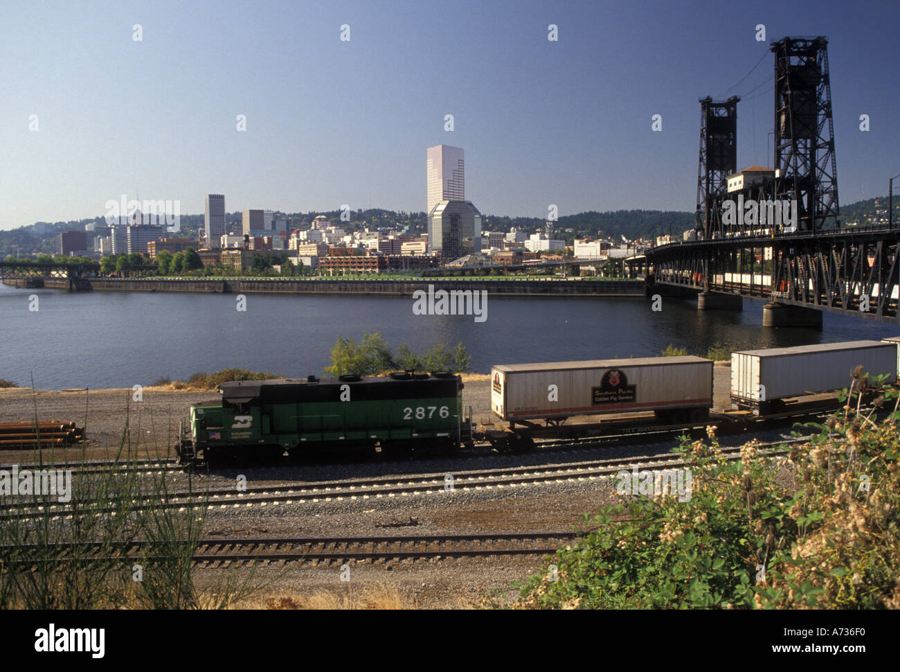 Railroad in oregon hi-res stock photography and images - Alamy