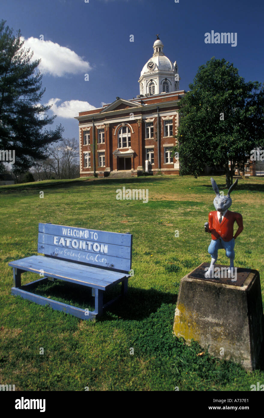 Eatonton courthouse hi-res stock photography and images - Alamy
