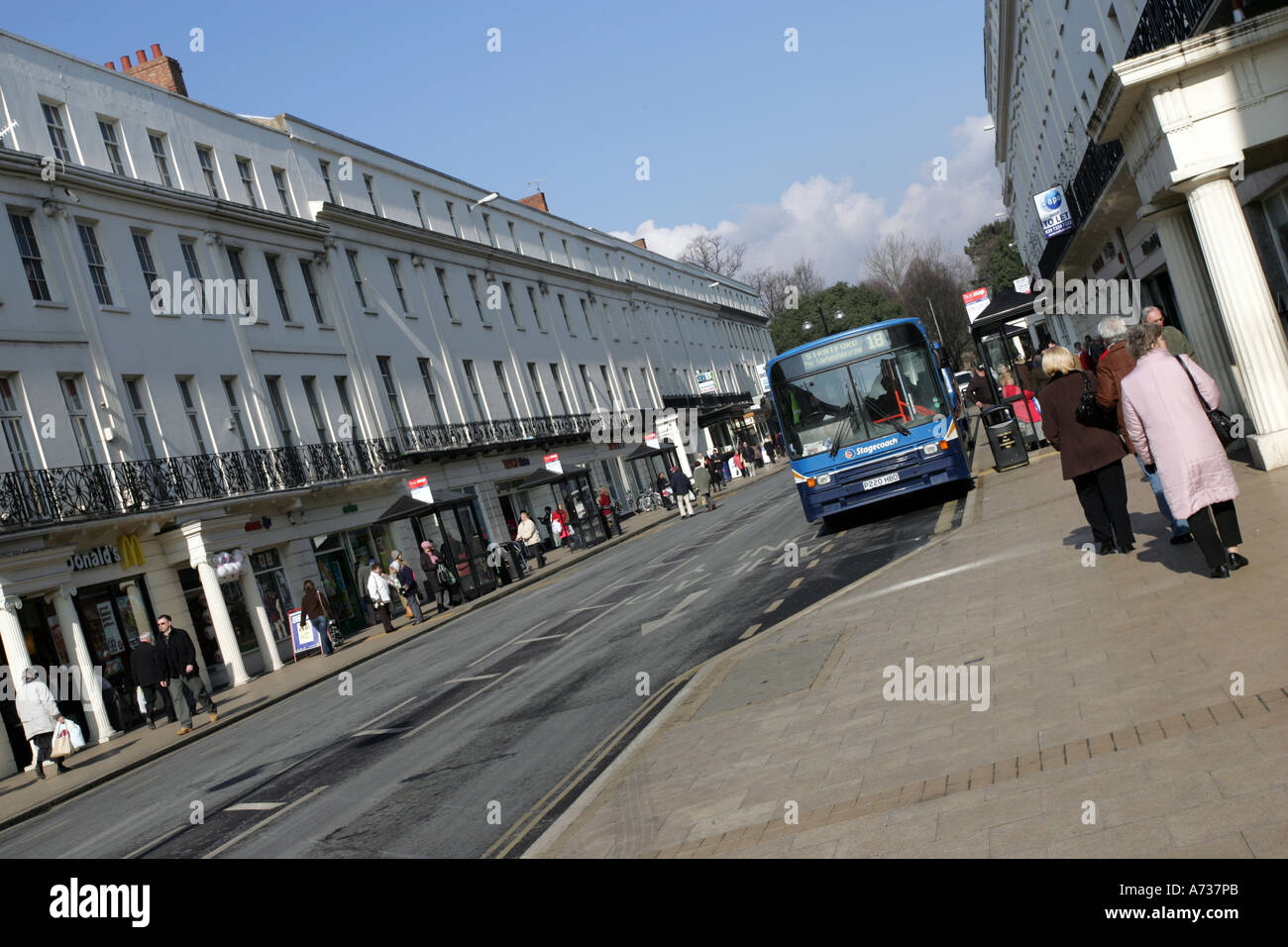 Stagecoach bus picking up passengers on the Parade, Leamington Spa ...