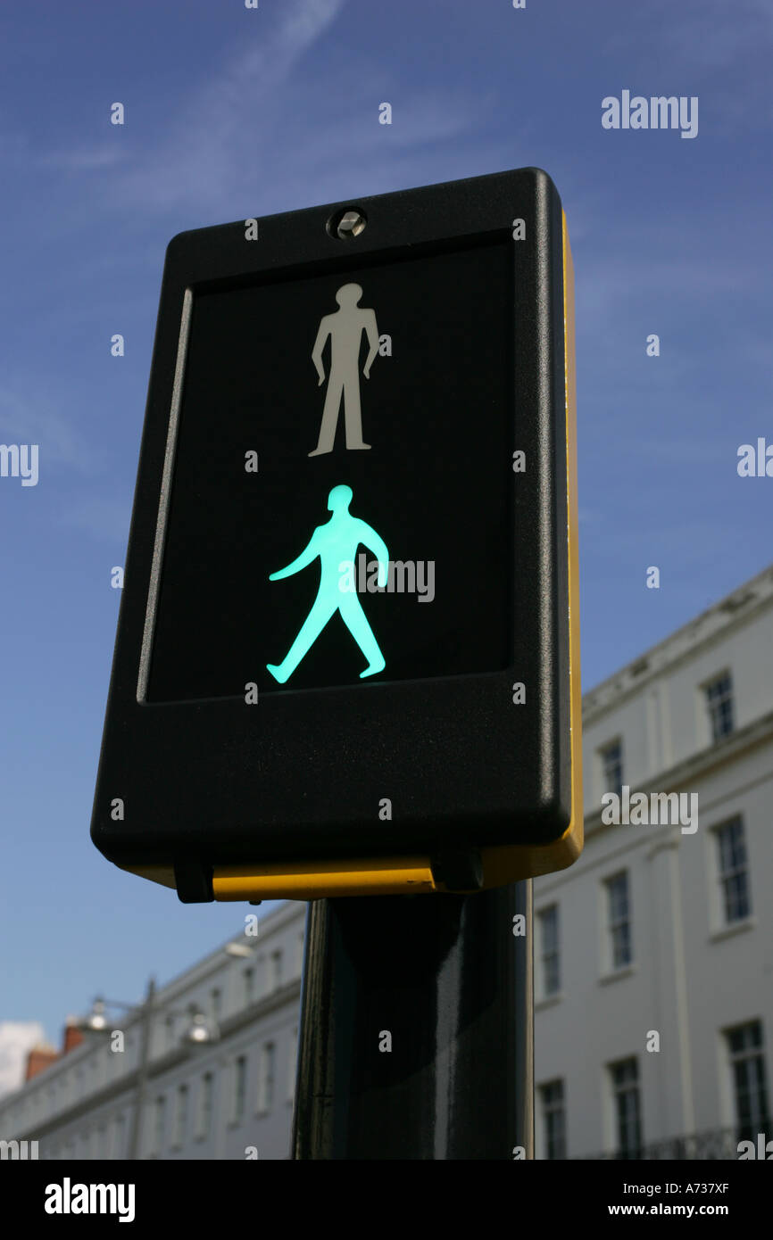 Pedestrian Crossing Uk Green Man Stock Photos & Pedestrian Crossing Uk ...