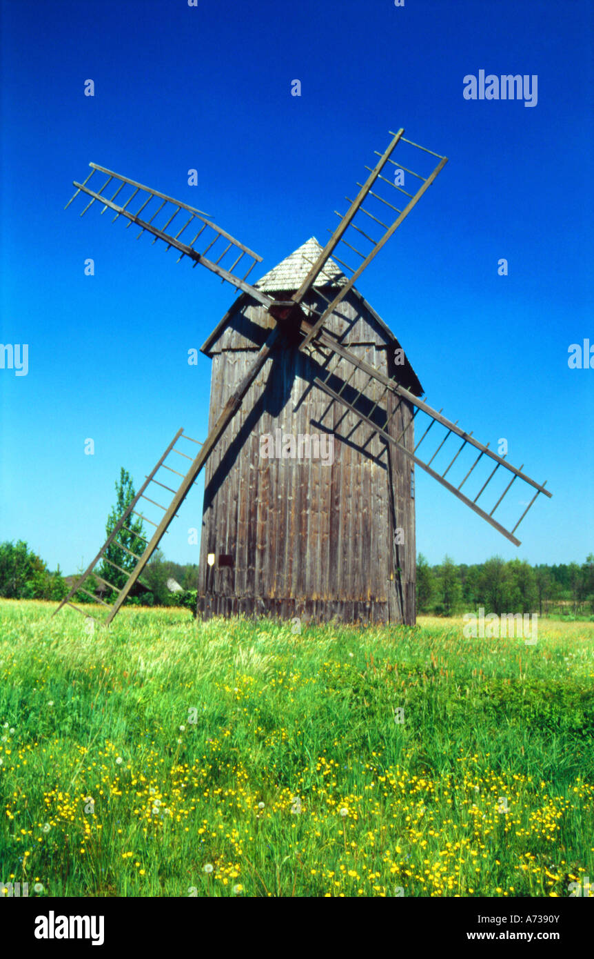 Spring 2005 vertical hi-res stock photography and images - Alamy