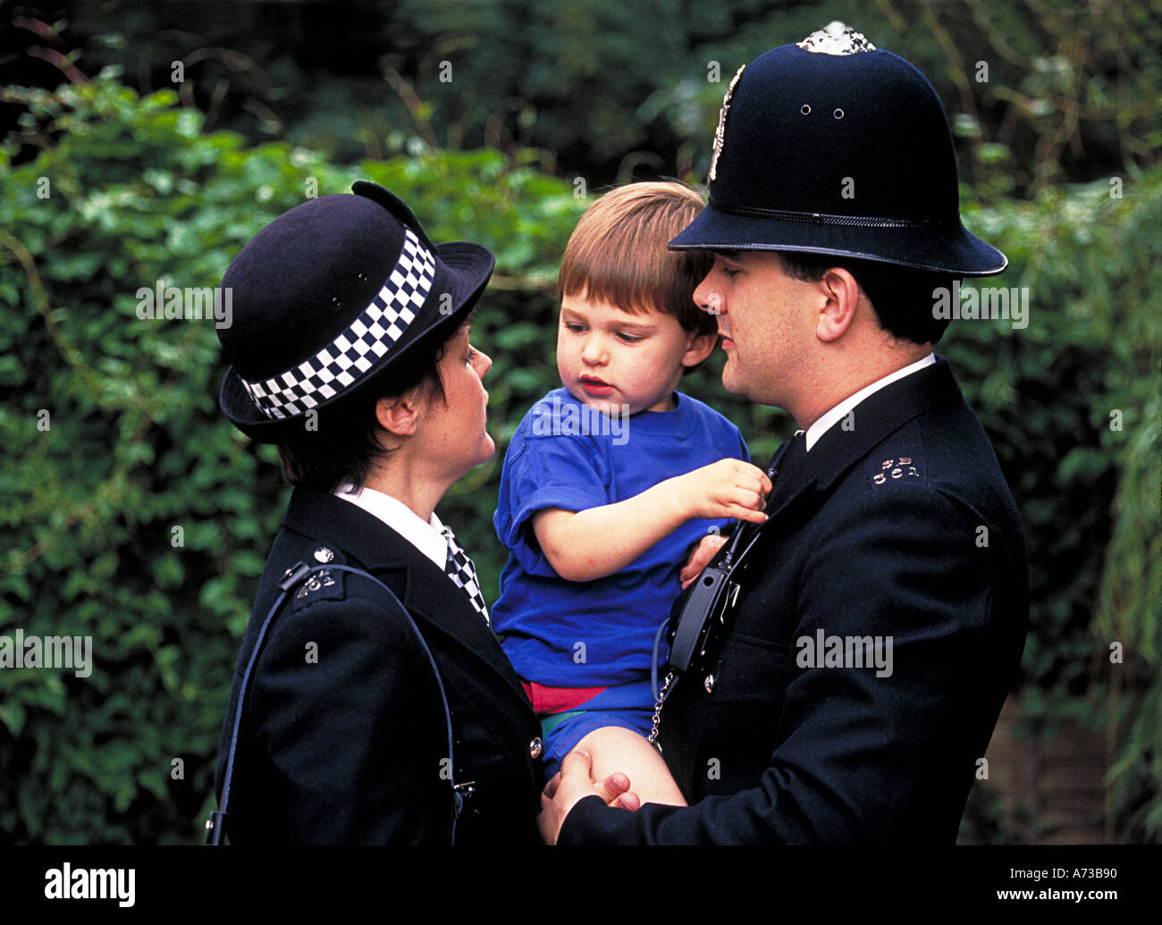 Police child lost hi-res stock photography and images - Alamy