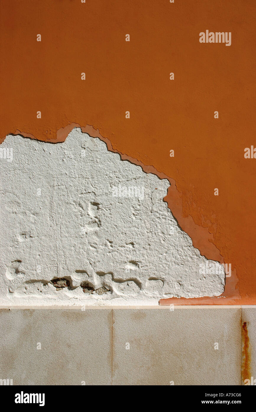 Plaster flaking hi-res stock photography and images - Alamy