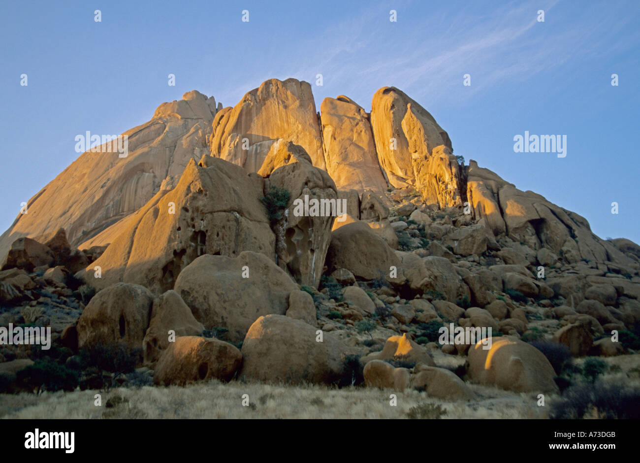 Rock massif in the morning light hi-res stock photography and images ...