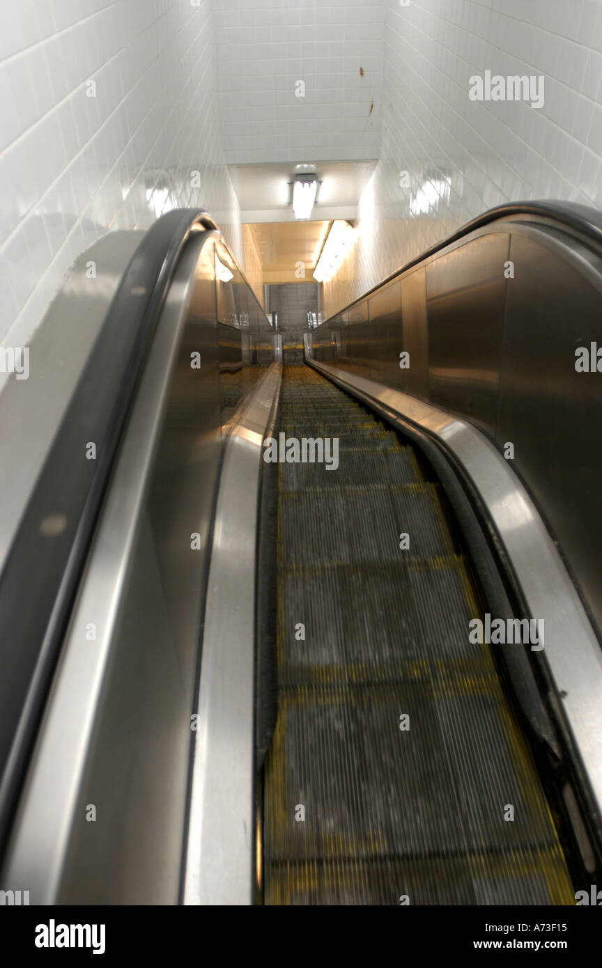 Escalator steps Interior vertical Stock Photo - Alamy