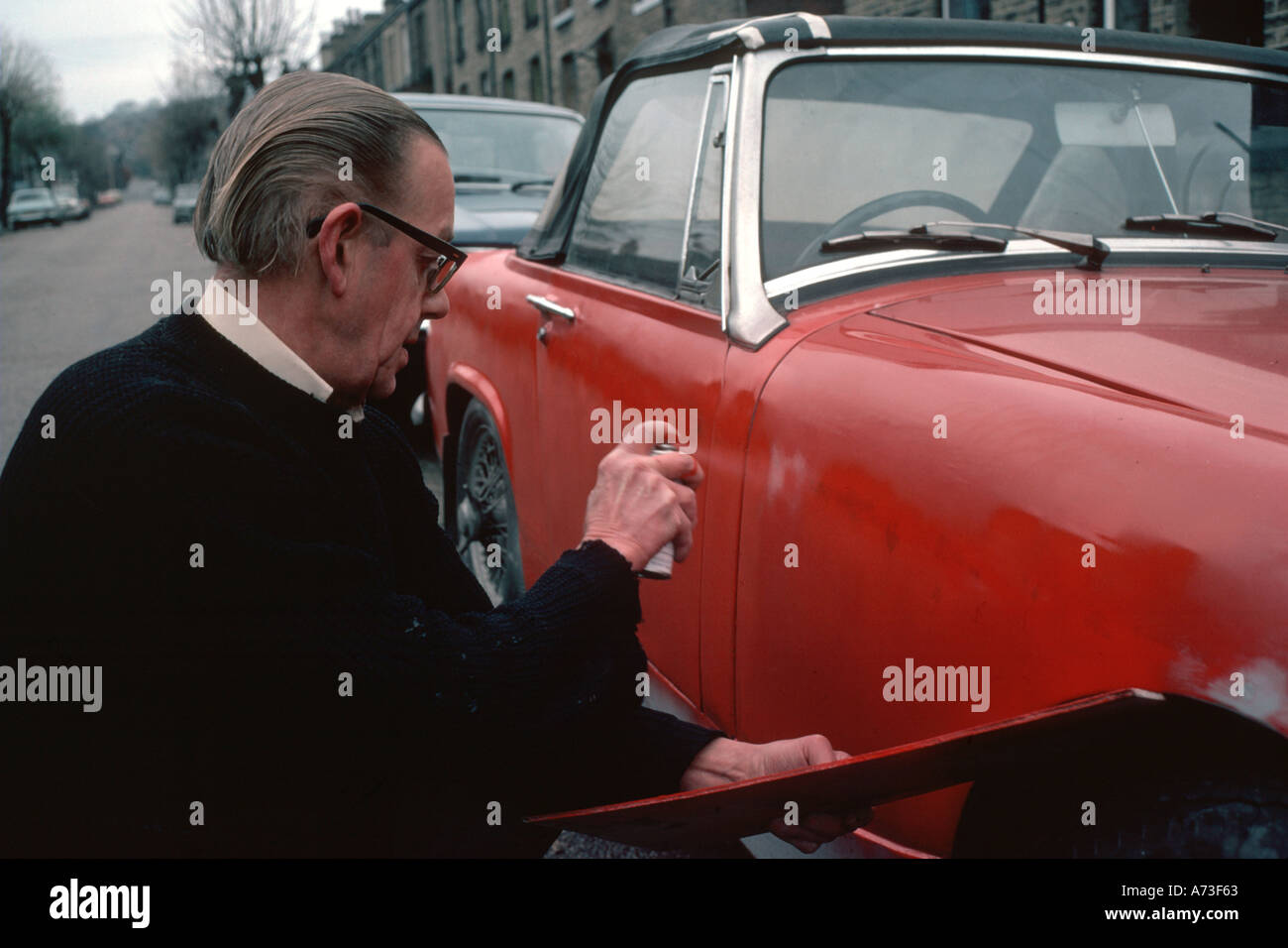 Car repaint hi-res stock photography and images - Alamy