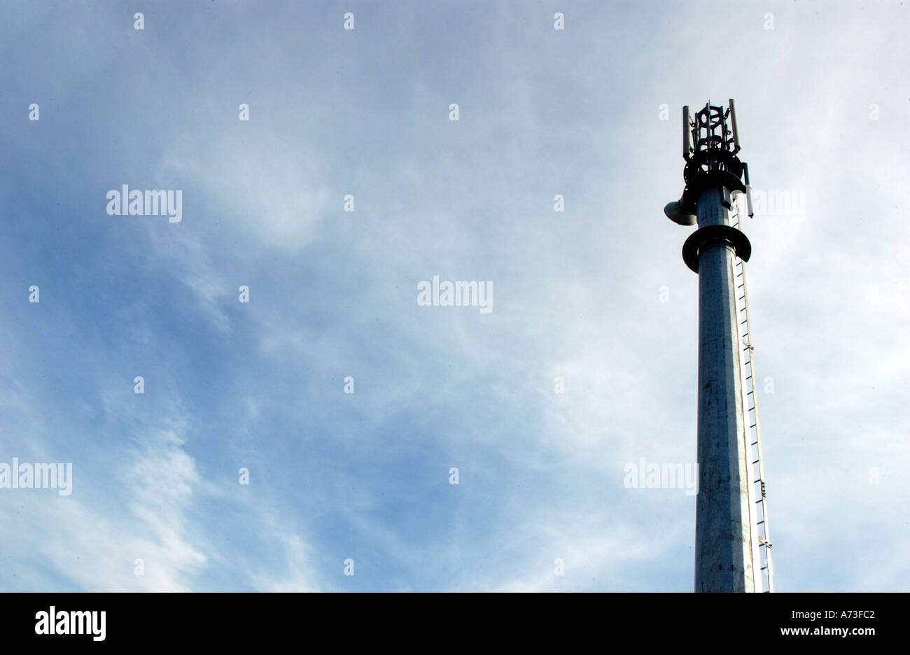 mobile phone mast cellular phone mast mobile phone speed data ...