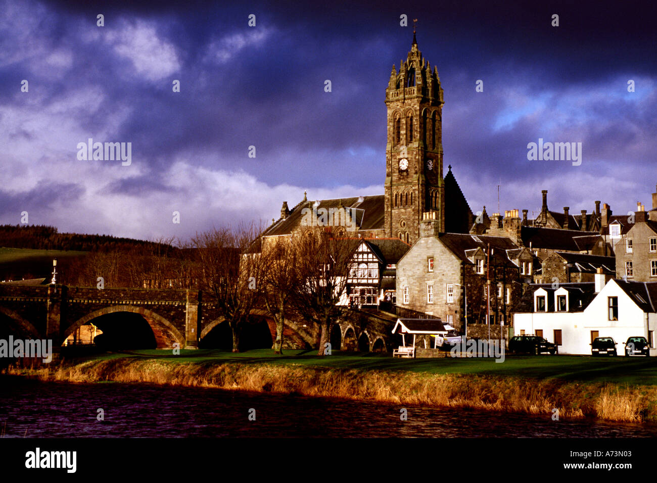 Peebles old parish church hi-res stock photography and images - Alamy