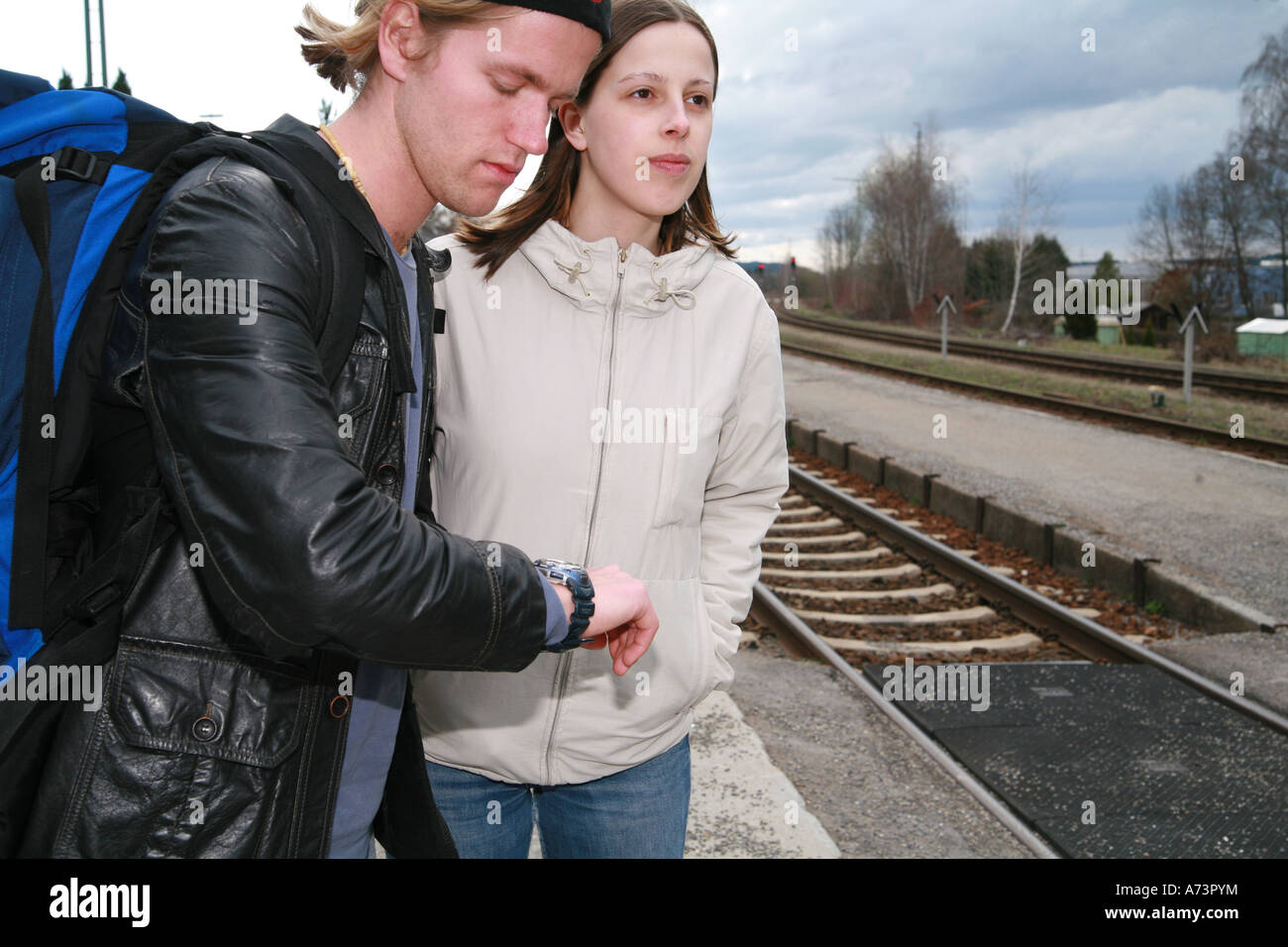Man waving goodbye train station hi-res stock photography and images ...