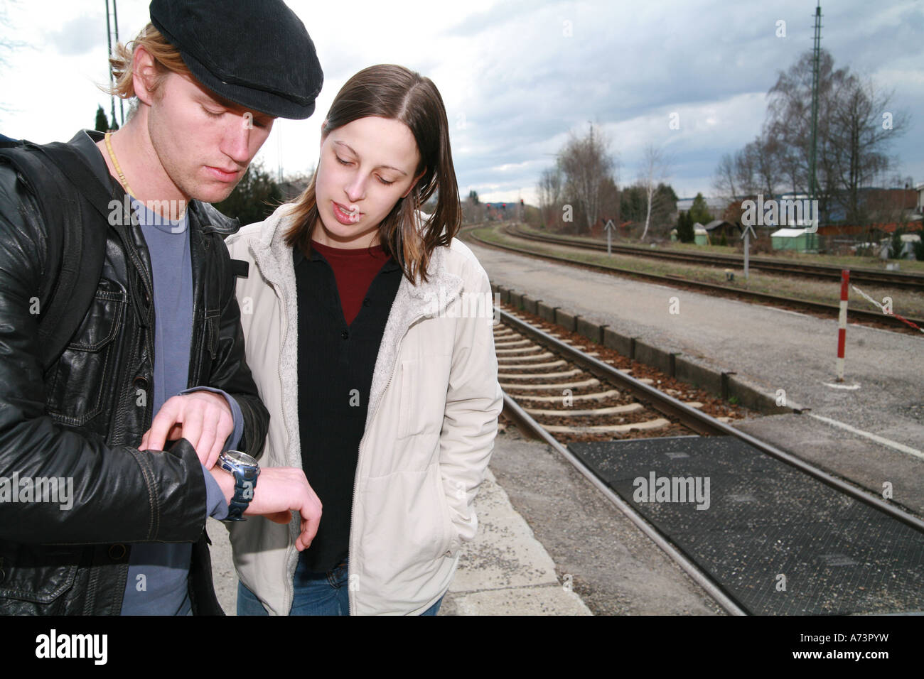 Man waving goodbye train station hi-res stock photography and images ...