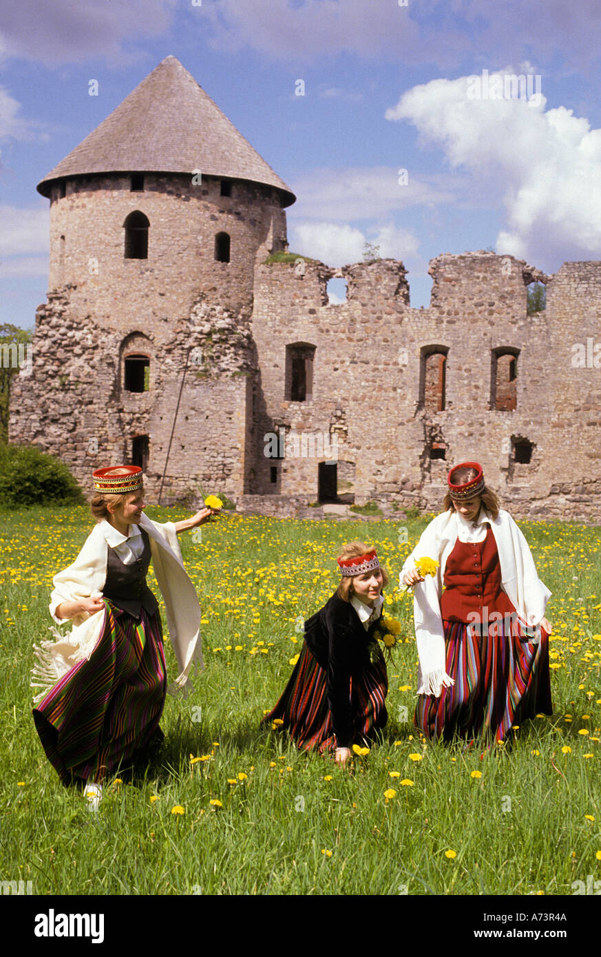 Latvia traditional girls hi-res stock photography and images - Alamy