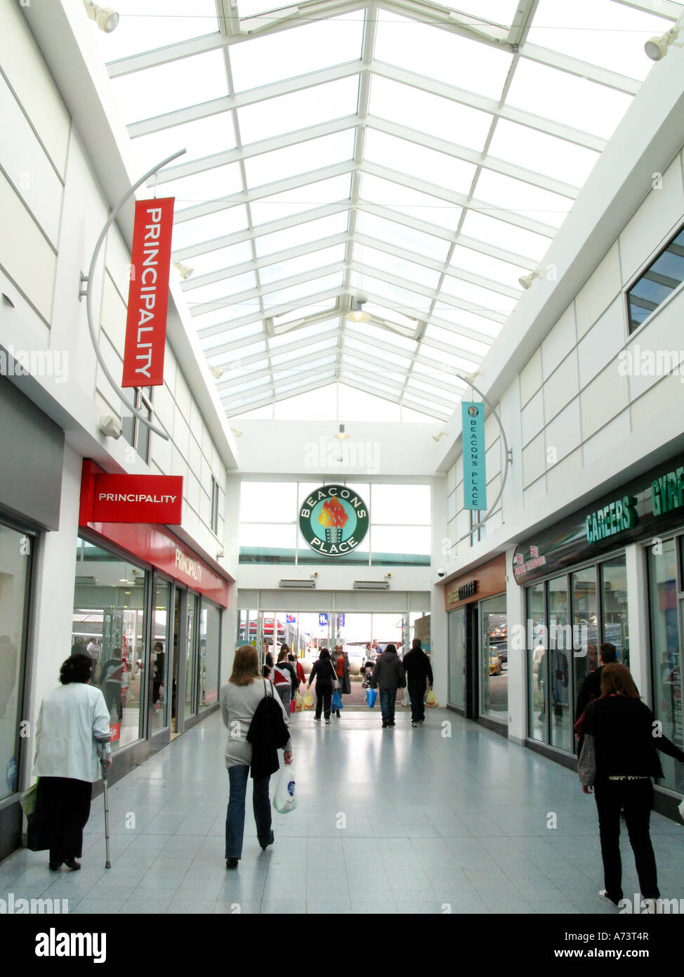 Merthyr tydfil high street hi-res stock photography and images - Alamy