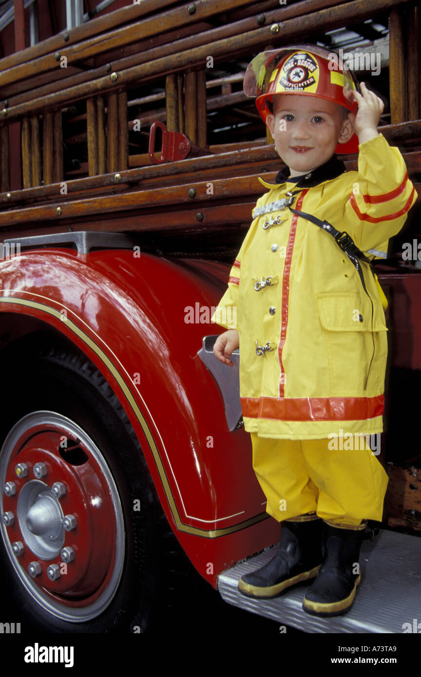 Fireman Usa Smile High Resolution Stock Photography and Images - Alamy