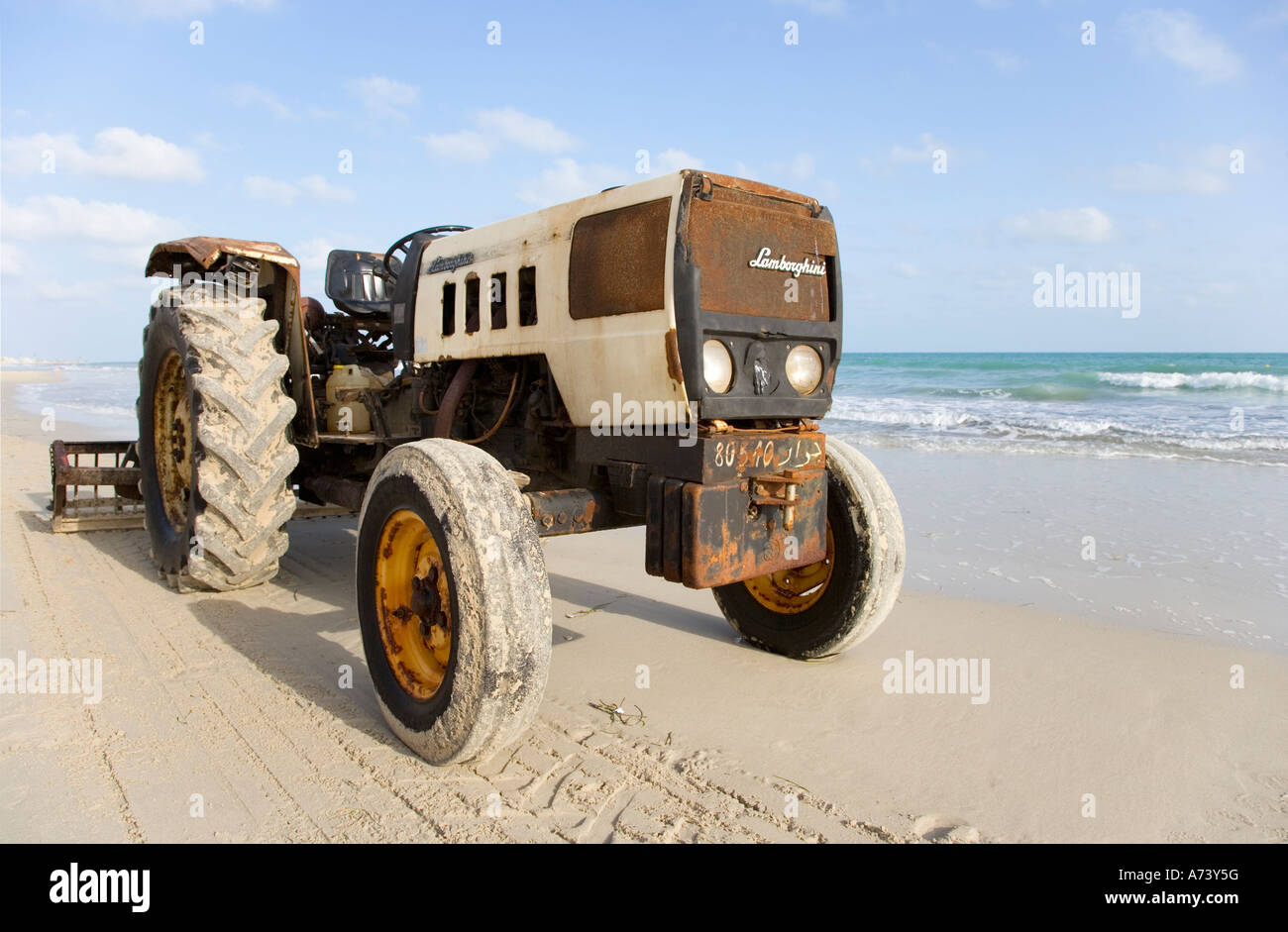 Vintage lamborghini tractor hi-res stock photography and images - Alamy