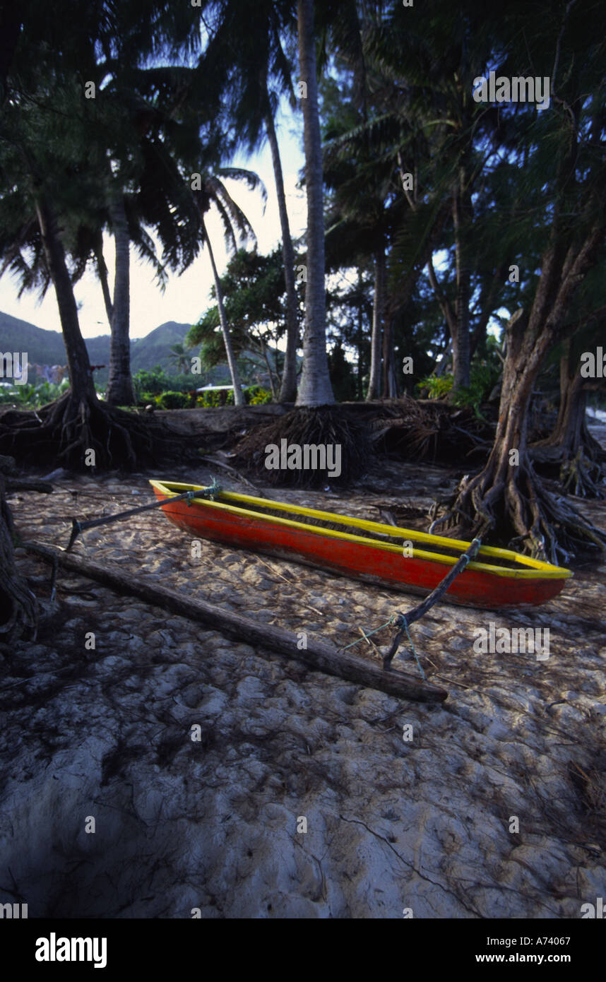 Outrigger canoe Muri Beach Rarotonga Cook Islands Stock Photo - Alamy