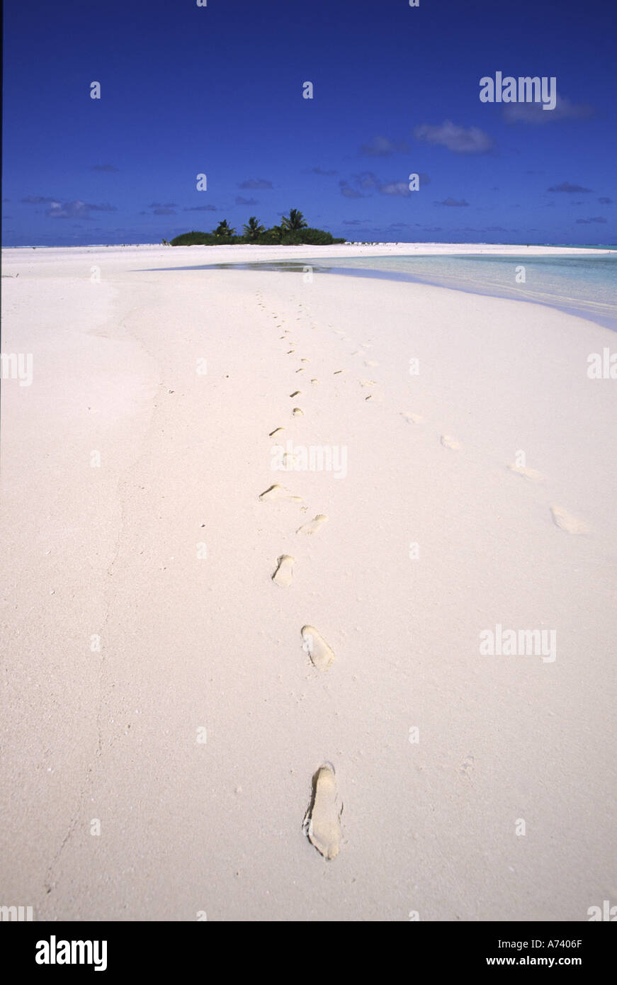 Maina Island Aitutaki Cook Islands Stock Photo - Alamy