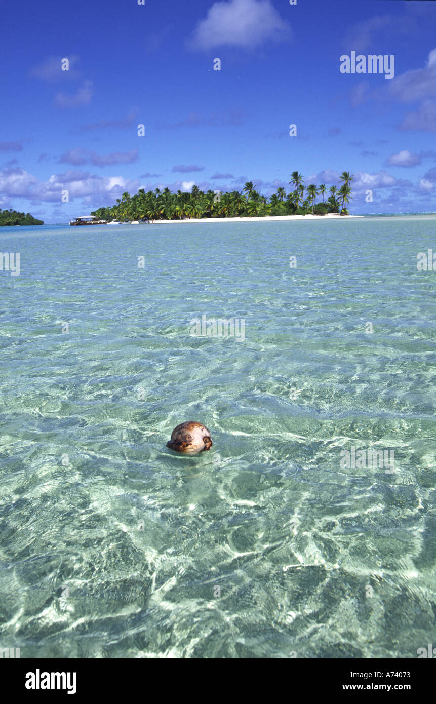 Tapuaetai island hi-res stock photography and images - Alamy