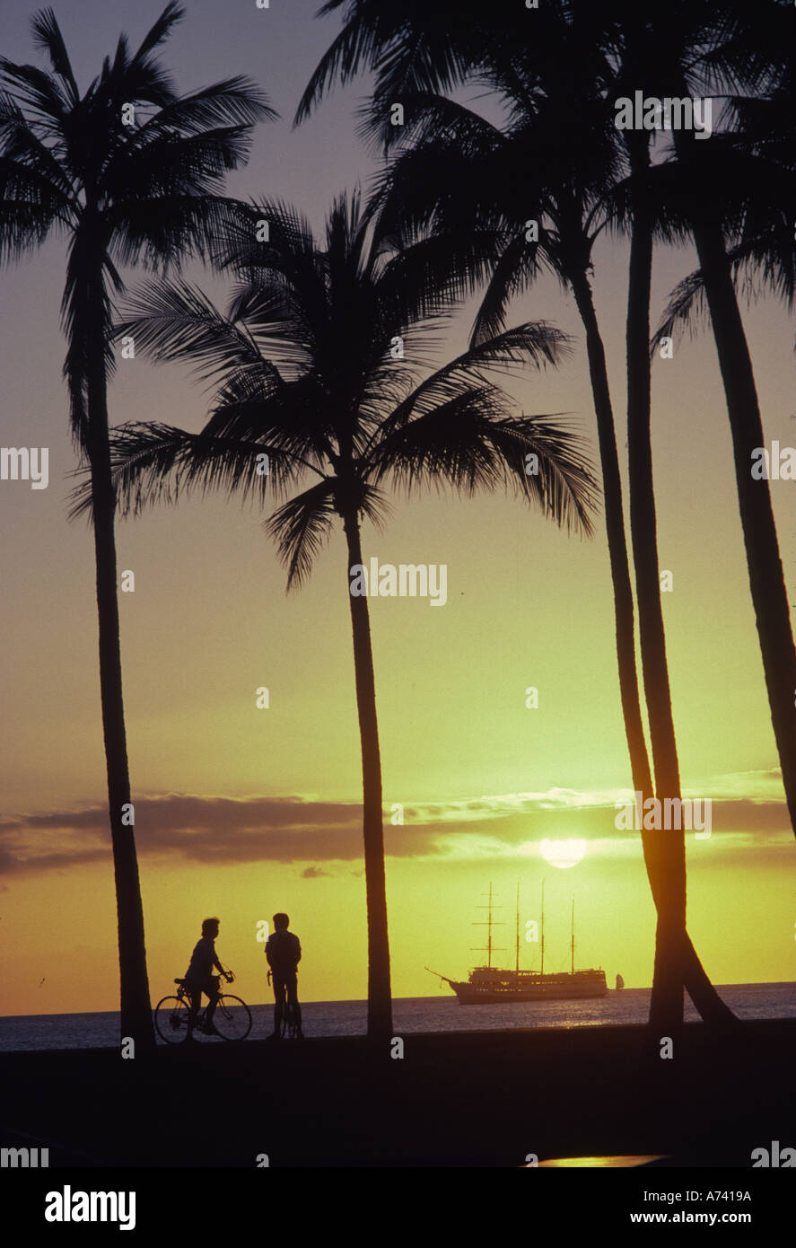 Sunset at Ala Moana Waikiki Oahu Hawaii Stock Photo - Alamy