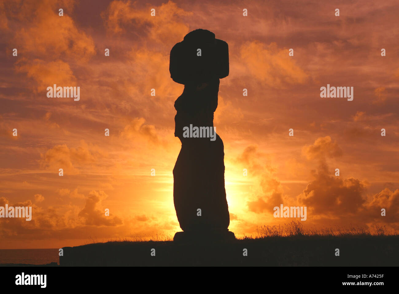 Easter Island Rapa Nui Chile statue tiki Stock Photo - Alamy